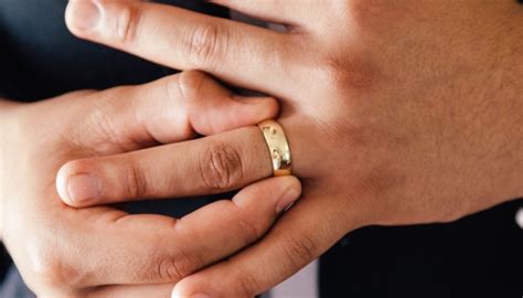 How Many Rings Should A Man Wear Check Our Tips A Fashion Blog