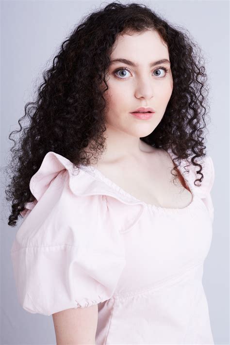 Lilla Crawford