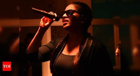 Sunitha Sarathy Performed On Friday Night At Bay 146 In Chennai