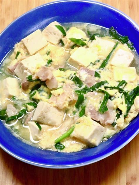 ニラと豚ばら肉と豆腐の卵とじ By ローズ＆ローズ06 【クックパッド】 簡単おいしいみんなのレシピが358万品