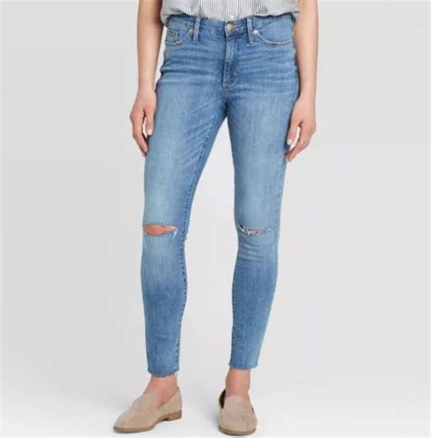 Top Jean Brands For Women And Men Based On Popularity