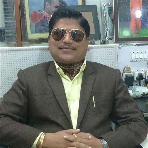 Hariom Thakur Page