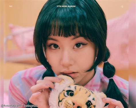 Twice チェヨン、ふだん使っている化粧品とブランドを公開！ なんとたった1つのアイテムでメイク完了！ そのアイテムとは一体ナニ