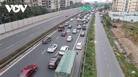 New Year Holidaymakers Back To Work Hanoi Gateways Congested