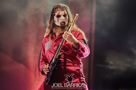 JIM ROOT Talks Secrets Of SLIPKNOT S Songwriting Process Working Under Pressure It Inspires