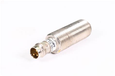Preview Balluff Bes030w Bes 516 325 G E5 Y S49 Induktiver