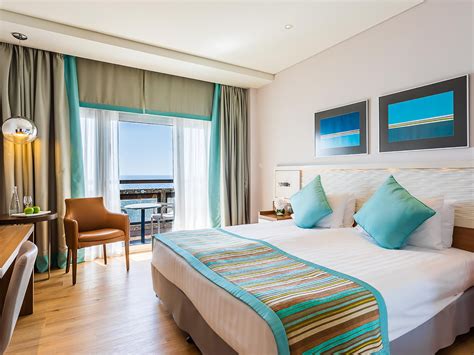 Limassol 4 Star Beach Resort Crowne Plaza Limassol Hotel Cyprus