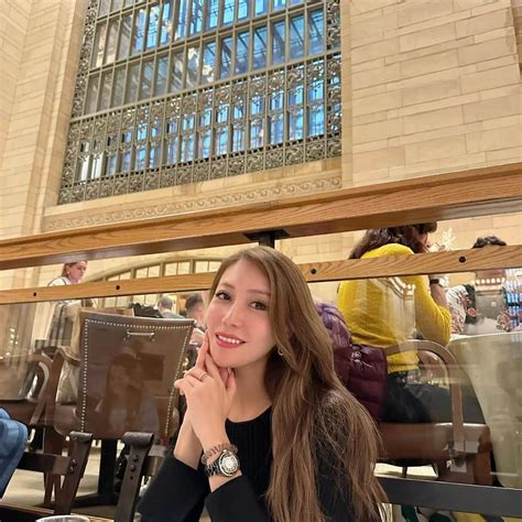 齋藤菜月さんのインスタグラム写真 齋藤菜月instagram「グランドセントラル駅のバーでアペリティーボ🍺 品川にあるグランド