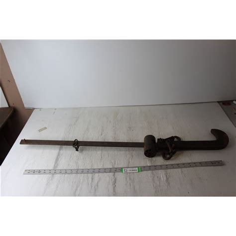 Metal Scale Bar Bodnarus Auctioneering