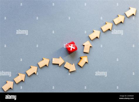 arrow symbols bypassing threats in pursuit of the goal concept avoid