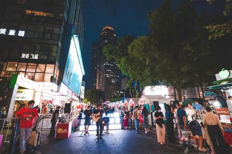 江苏南京：一键式便民服务 让“街坊”更亲近澎湃号·政务澎湃新闻 The Paper
