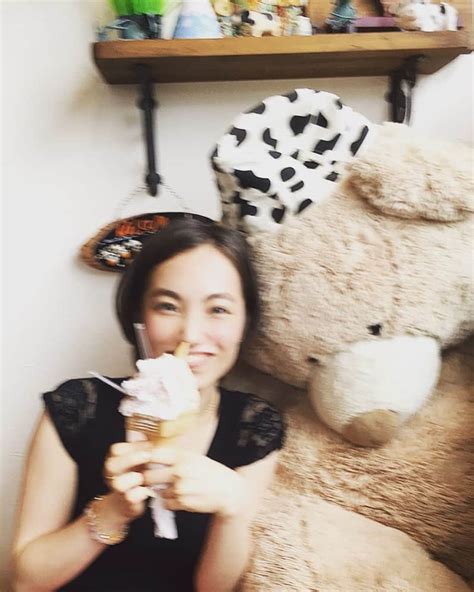 加藤ジーナさんのインスタグラム写真 加藤ジーナInstagram 今日はソフトクリームの日 ぶれぶれフォトby母 これナッツの