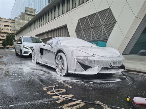 What Is The Difference Between Car Valeting And Car Detailing Mobile