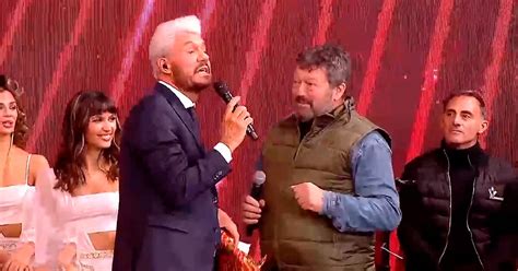 El Insólito Regalo Que Le Hizo El Padre De Flor Vigna A Marcelo Tinelli
