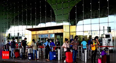 58 Indians Plan To Travel In Next 3 Months Amid Omicron Scare Survey