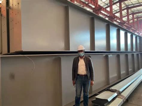 Prefabricated Auto Layout Design Gable Frame Carport Warehouse China Steel Structure Building