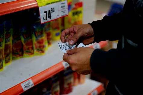 El impacto de la incertidumbre a cuánto llegarán el dólar y la