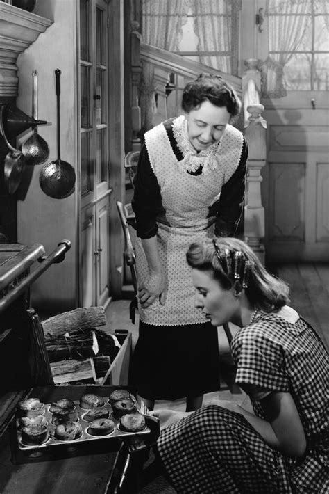 37 Classic Christmas Movies You Need To Watch This Year And Every Year