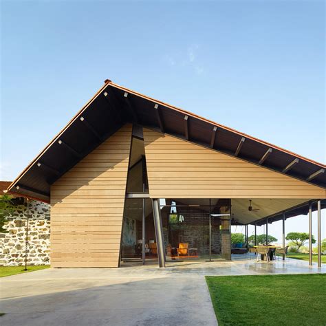 Hawaiian Summer Camps Influence Tropical Island Estate By Walker Warner