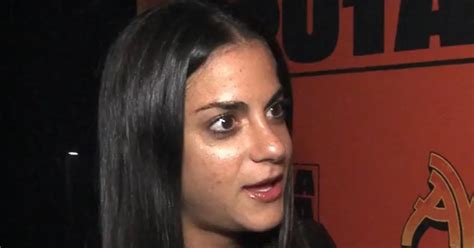 Reapareció Emily Lucius Y Recordó Su Controversial Paso Por El Hotel De