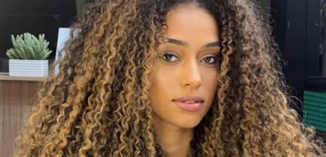 Aos 22 Anos Morre A Atriz E Modelo Isis Freitas Voz Da Bahia