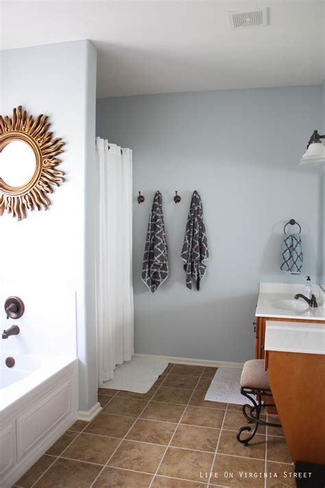 Light French Gray By Behr Bathroom Color Scheme