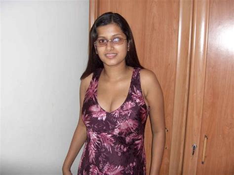 Sl Actress Images Sri Lankan Upcoming Sexy Model Hot Photo Collection
