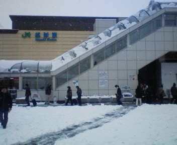 個別 train 雪の長野駅の写真画像 ettie s fotolife