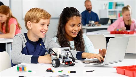 Robotiics Centre Combinationof Education And Fun