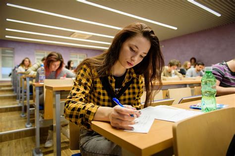 Медицински Университет Варна Вижте разпределението по зали за кандидатстудентския изпит по химия