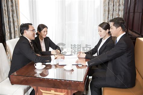 商务人士酒店谈论工作摄影图67204480图片素材免费下载 编号915311 潮点视频