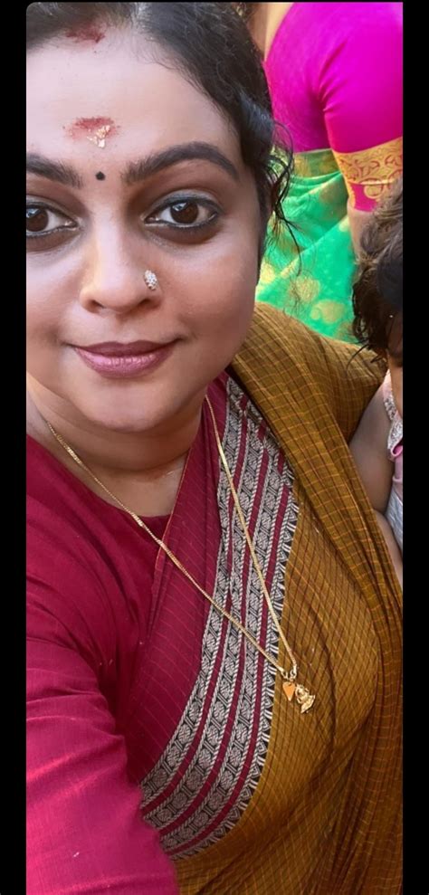 Aswathi Sreekanth ️💛 R Malluhorny