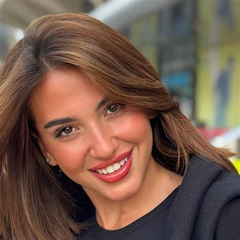 ‎سارة عصام الورع‎ On Instagram‎ شو رأيكن؟ 👀‎ Youtubers Quick Lana