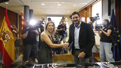 El Pacto Pp Vox Incluye Hacer Frente Al “nacionalismo Catalán Excluyente”