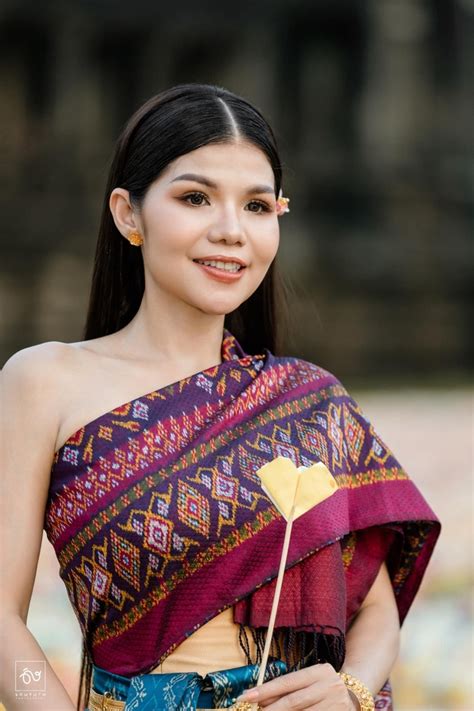 បន្ទាប់ពីមហាជនរិះគន់បទ «មរណៈភាពព្រះស្វាមី ជ័យវរ្ម័នទី៧ មាស សុខសោភា ចេញមុខថា Khmerload