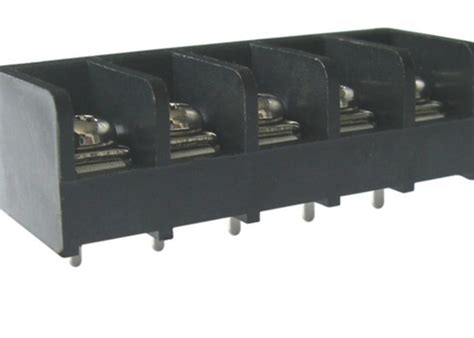 Spacing Mm Barrier Terminal Block V A Poles Right Angle Wire Inlet