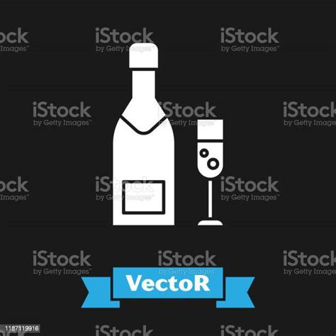 흰색 샴페인 병과 검은 배경에 고립 된 샴페인 아이콘 의 유리 메리 크리스마스와 새해 복 야 벡터 일러스트레이션 기념일에 대한