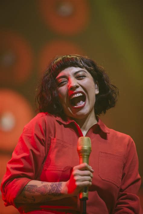 ¡revisa Las Imágenes Que Dejó El Show De Mon Laferte En El Movistar Arena