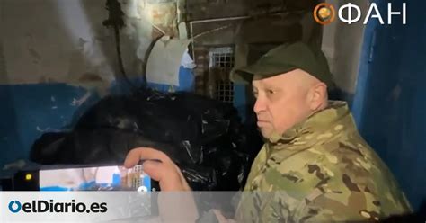 El Líder Del Grupo Wagner Aparece En Un Vídeo En El Frente Junto A