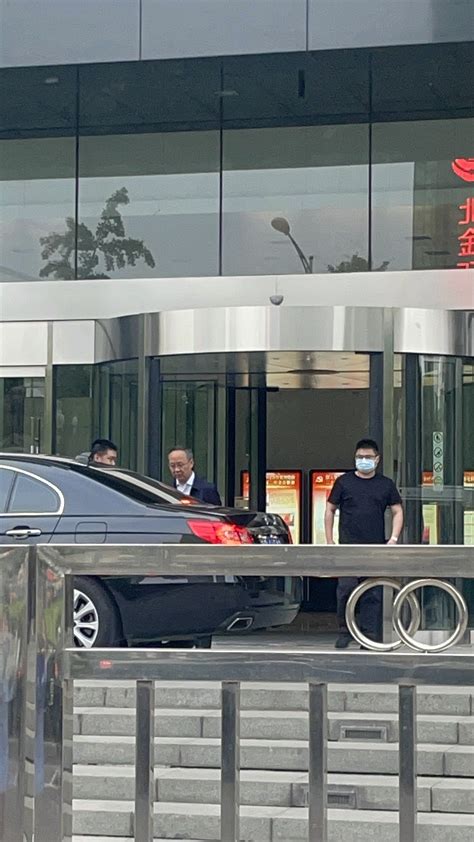 “70后”李云泽履新，国家金融监督管理总局迎首位党委书记