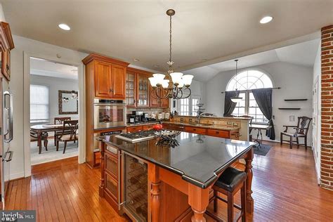 Real Estate Listing For Suburban Pennsylvania Home Comes Complete With