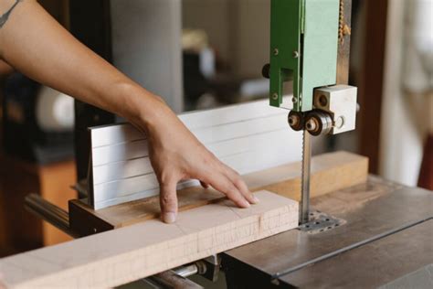 The 7 Different Types Of Saws Used For Wood Cutting