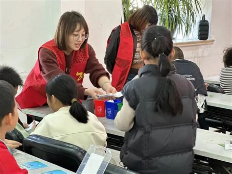 儿童友好助力生态环保瑞安市南滨街道阁一村开展“携手童行 垃圾分类”宣传活动澎湃号·政务澎湃新闻 The Paper