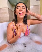 Jinal Joshi Looking Sensual Flants Her Sexy Body In Bath Tub Aznude