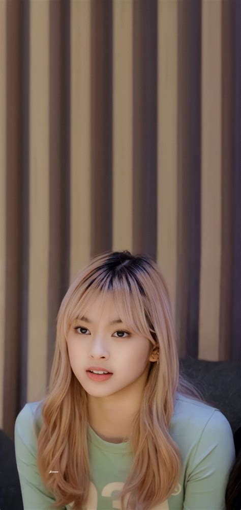 Chiquita Wallpaper In 2024 Chiquita Rapper Lalisa Manoban