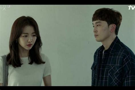 Jadi Mantan 10 Potret Seo Hyun Moo And Jang Hee Jin Di Flower Of Evil