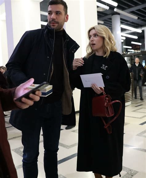 Zbog Jednog Detalja Se šuška Da Anđelka Prpić čeka Sina