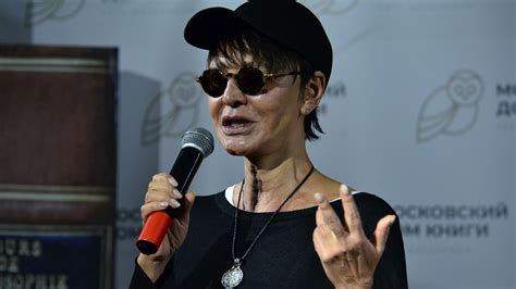 Ирина Хакамада лишилась сотни тысяч рублей при сдаче квартиры в Москве ...