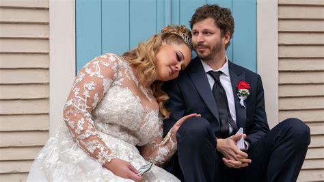 Amy Schumer And Michael Cera On Life And Beth Season 2