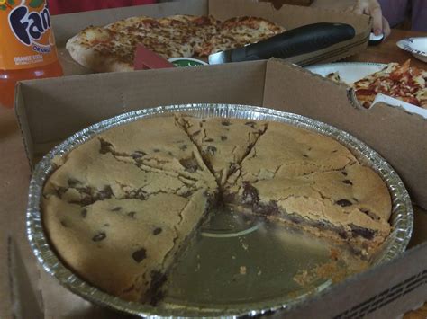 Papa Johns Cookie Pizza